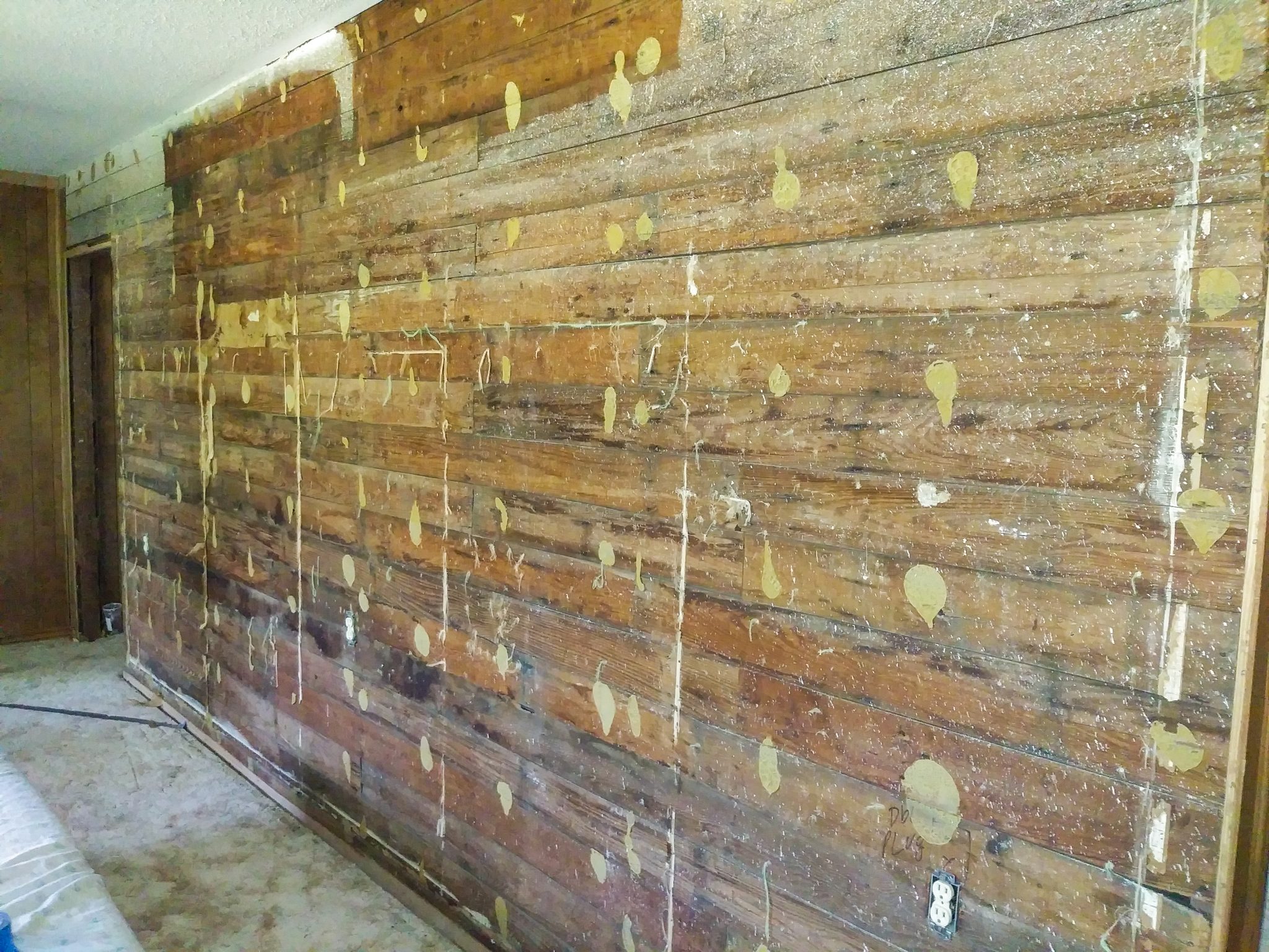 How to Expose & Prep Shiplap Walls - Country Life Charm Blog